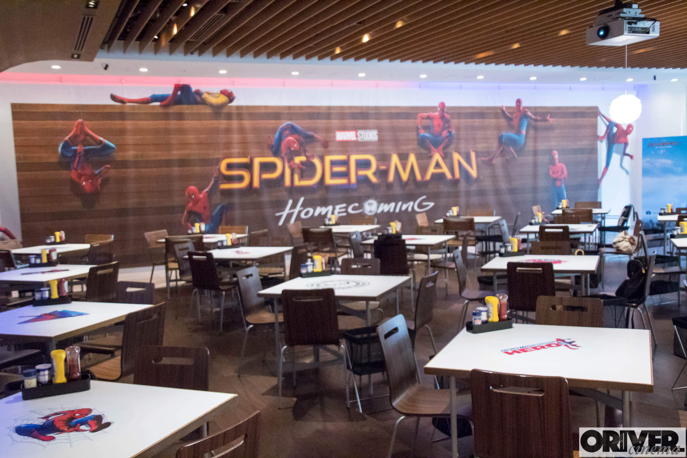 『ホームカミング』記念！ 期間限定「スパイダーマンカフェ」全メニュー実食レポート | THE RIVER