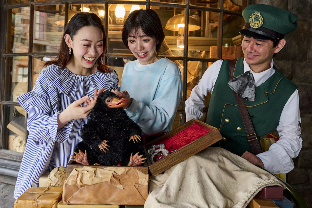 USJ『ハリー・ポッター』エリア10周年、ヒッポグリフやニフラー出現の魔法体験が再び登場 | THE RIVER