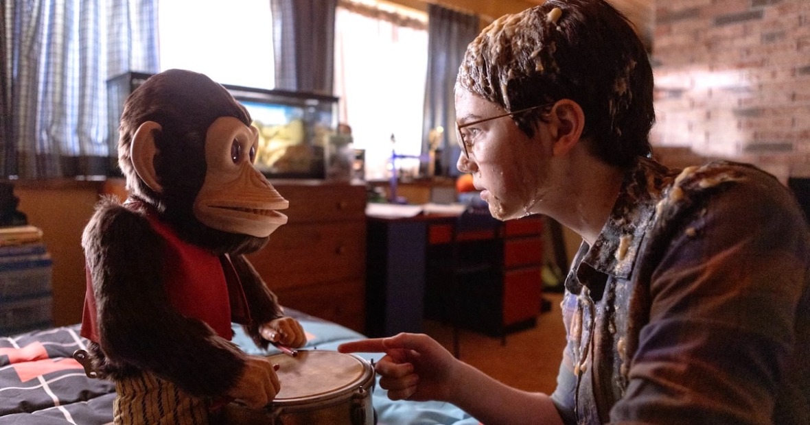 『THE MONKEY／ザ・モンキー』試写会に47名様ご招待 ─ 死の猿のおもちゃが奏でる狂気のバイオレンス・ホラー | THE RIVER